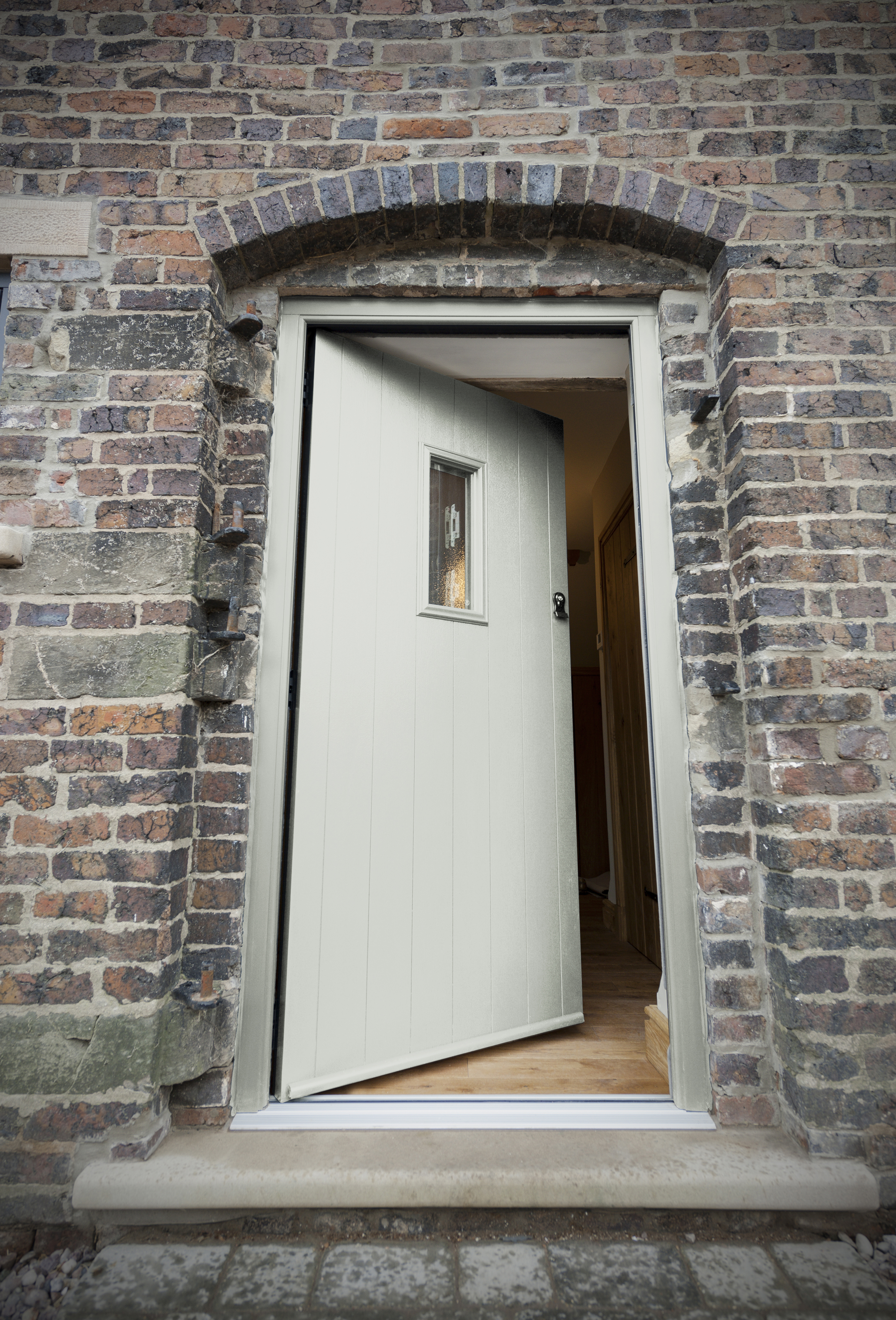 ANOTHER NEW COLOUR FOR SOLIDOR - Fenestra Build