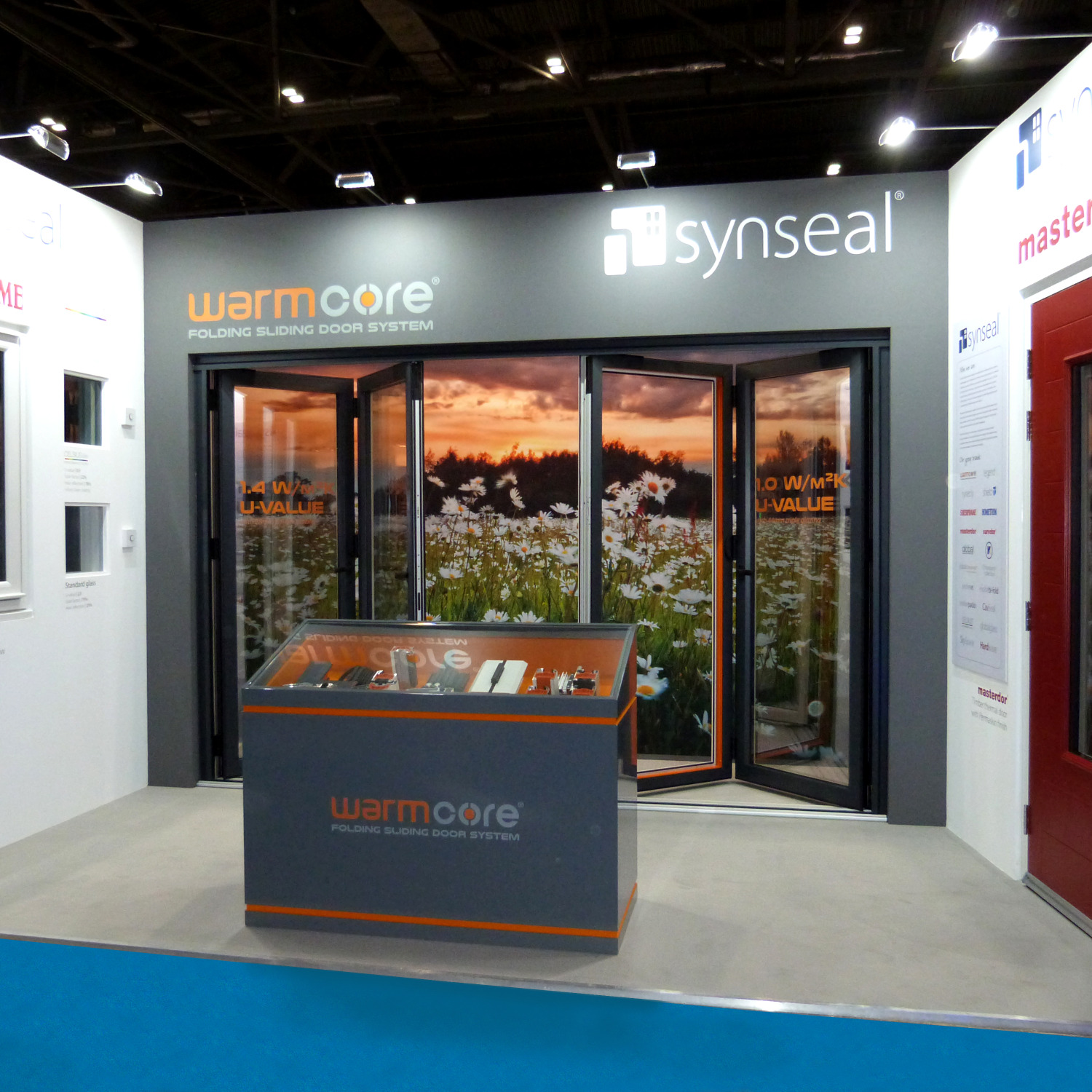 “THUMBS-UP” FROM SYNSEAL AT ECOBUILD 2015 - Fenestra Build